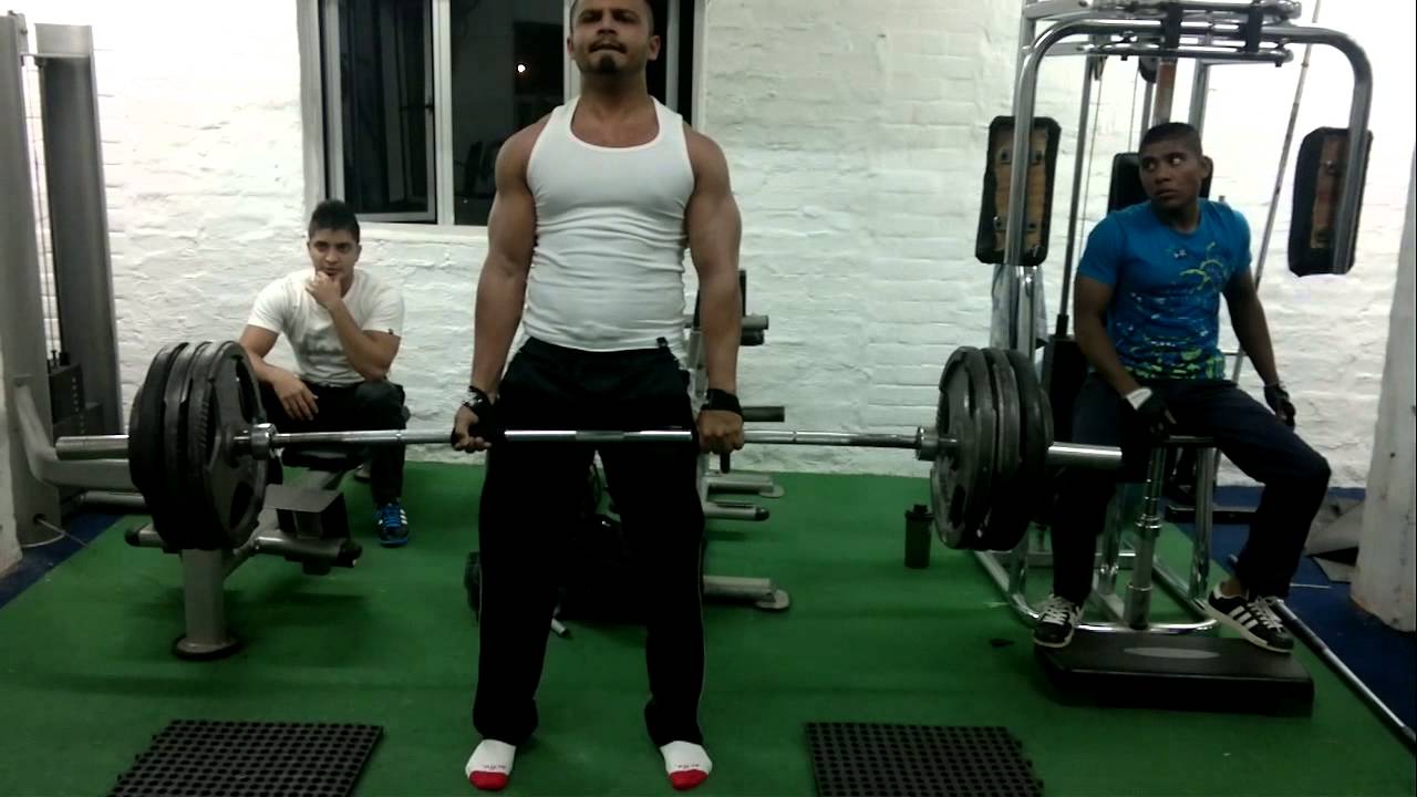 Junaid ismail 160kg deadlift 10 reps - YouTube