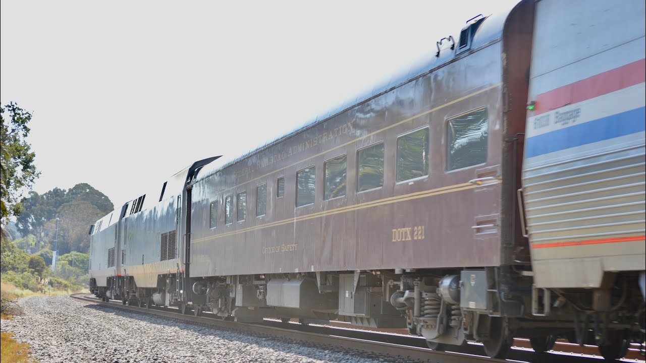 [4K] FRA Coach DOTX 221 on California Zephyr 5 +Capitol Corridor train ...
