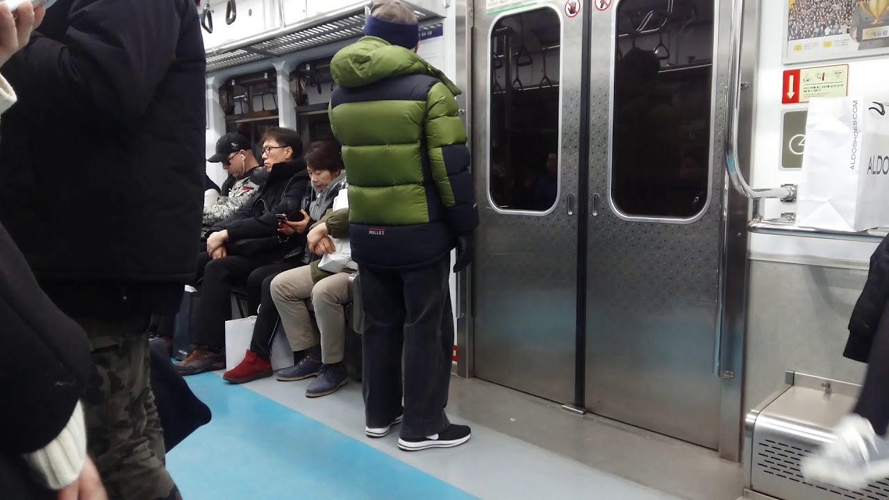 seoul subway line 4 oido l am on board - YouTube