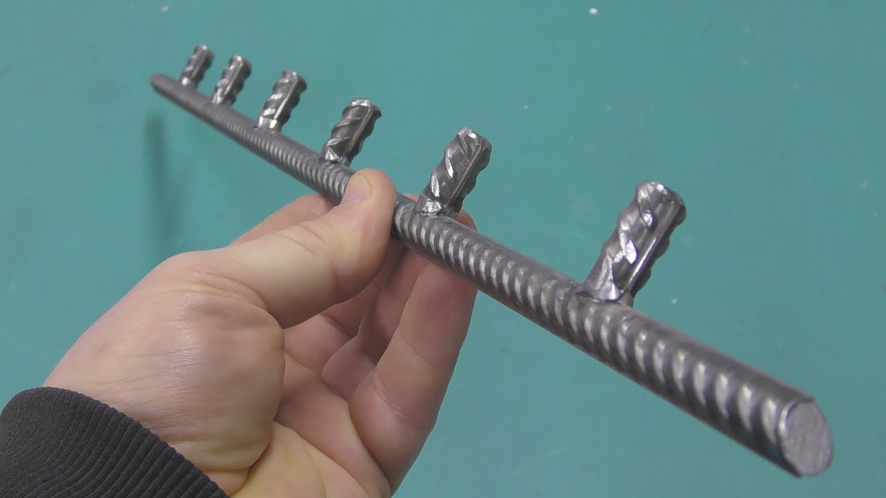 A very necessary homemade piece of rebar. Making is easier than buying ...