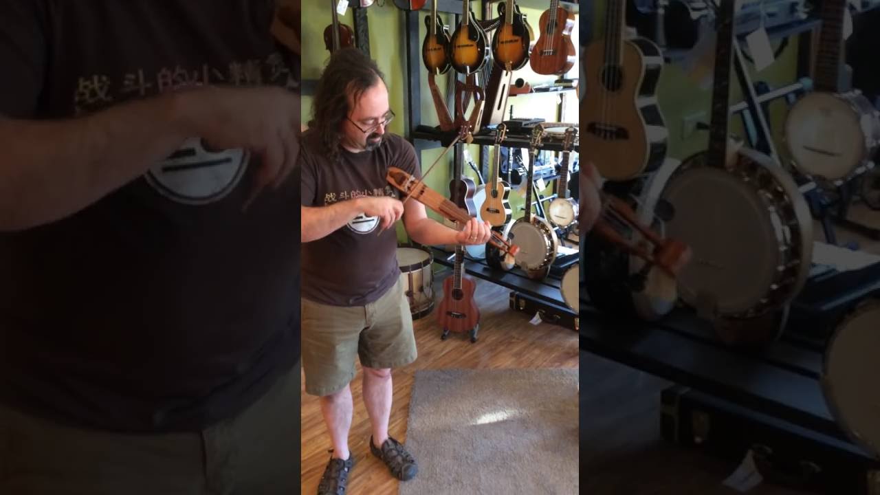 Pocket Fiddle made by Glenn Braun, have a listen... - YouTube