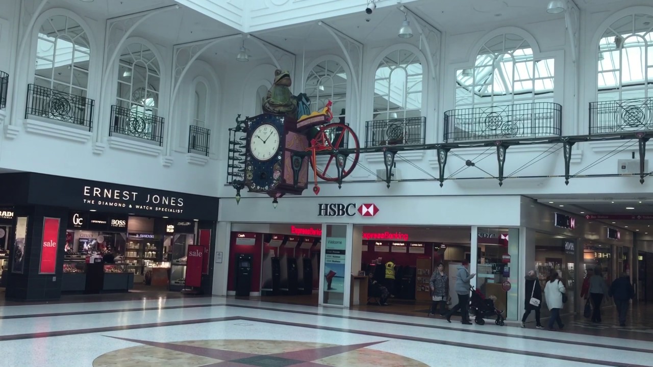 Telford Time Machine Frog Clock - YouTube