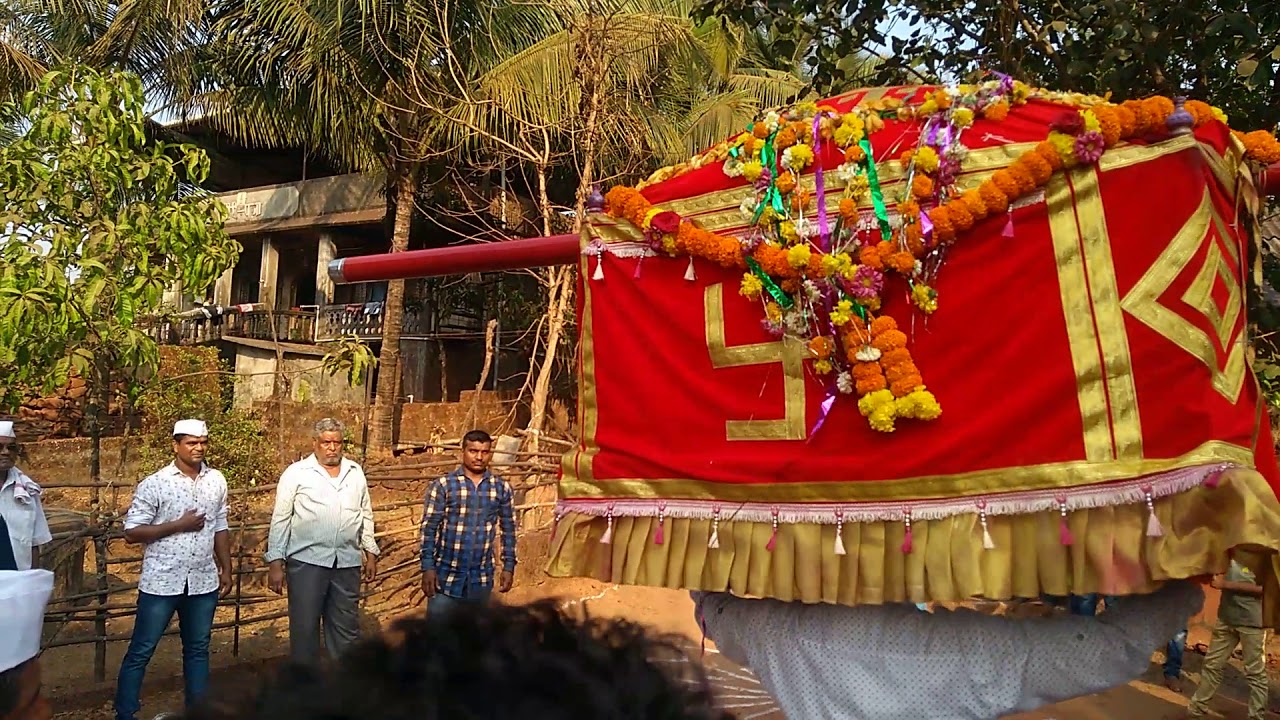 Hatkhamba (tarvewadi) palkhi - YouTube