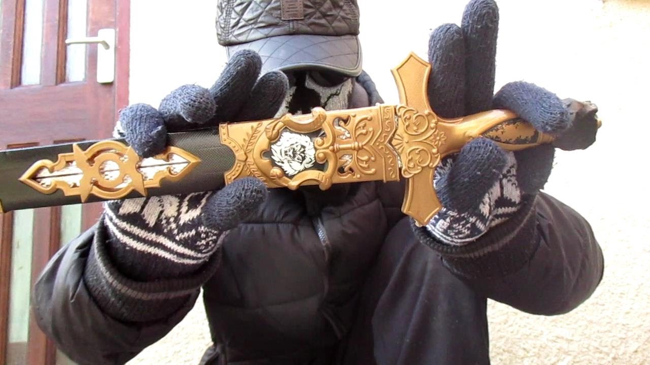 HOW TO SHEAVE AND UNSHEAVE YOUR SWORD(SAMURAI STYLE) - YouTube