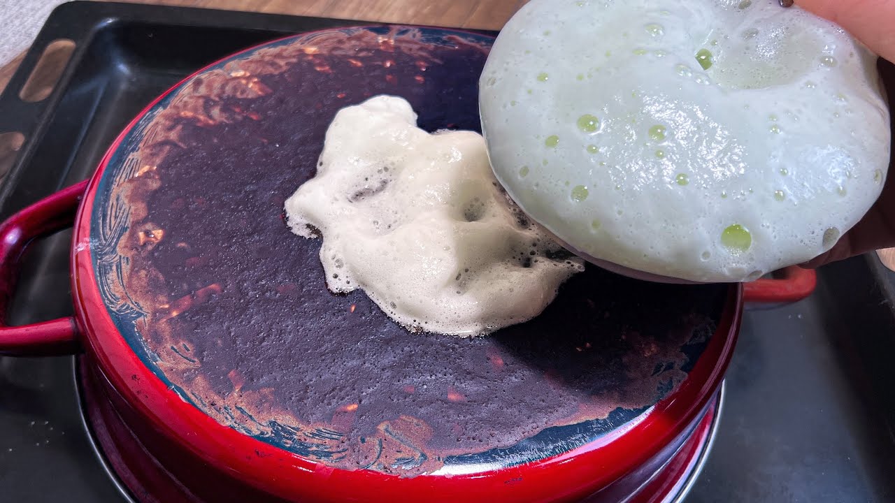 How to clean a frying pan without effort and chemicals! - YouTube