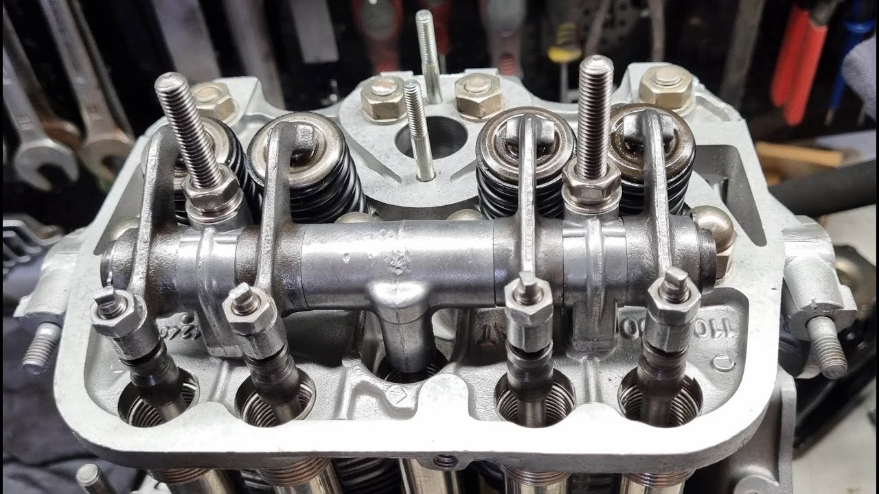 Fiat 500 Classic - Engine rebuild- Part 4 - Cylinder head installation ...
