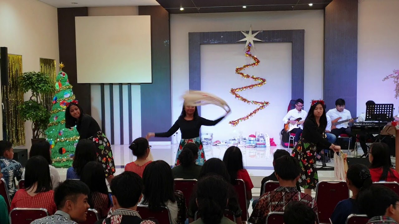 Alam Raya Berkumandang (Angels We Have Heard On High) - YouTube