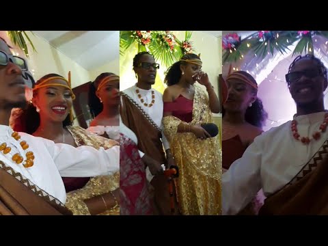 ALVIN SMITH akoze ubukwe bwama insolite ata muririmvyi numwe wo mu BURUNDI yari bwakore