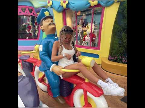 Corinna Kopf FAP (Leaked pictures💦)