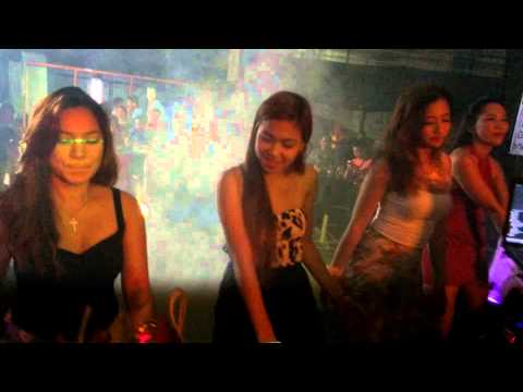 BOOTY SHAKING Contest (Scratch and Groove) by UpNorth.ph
