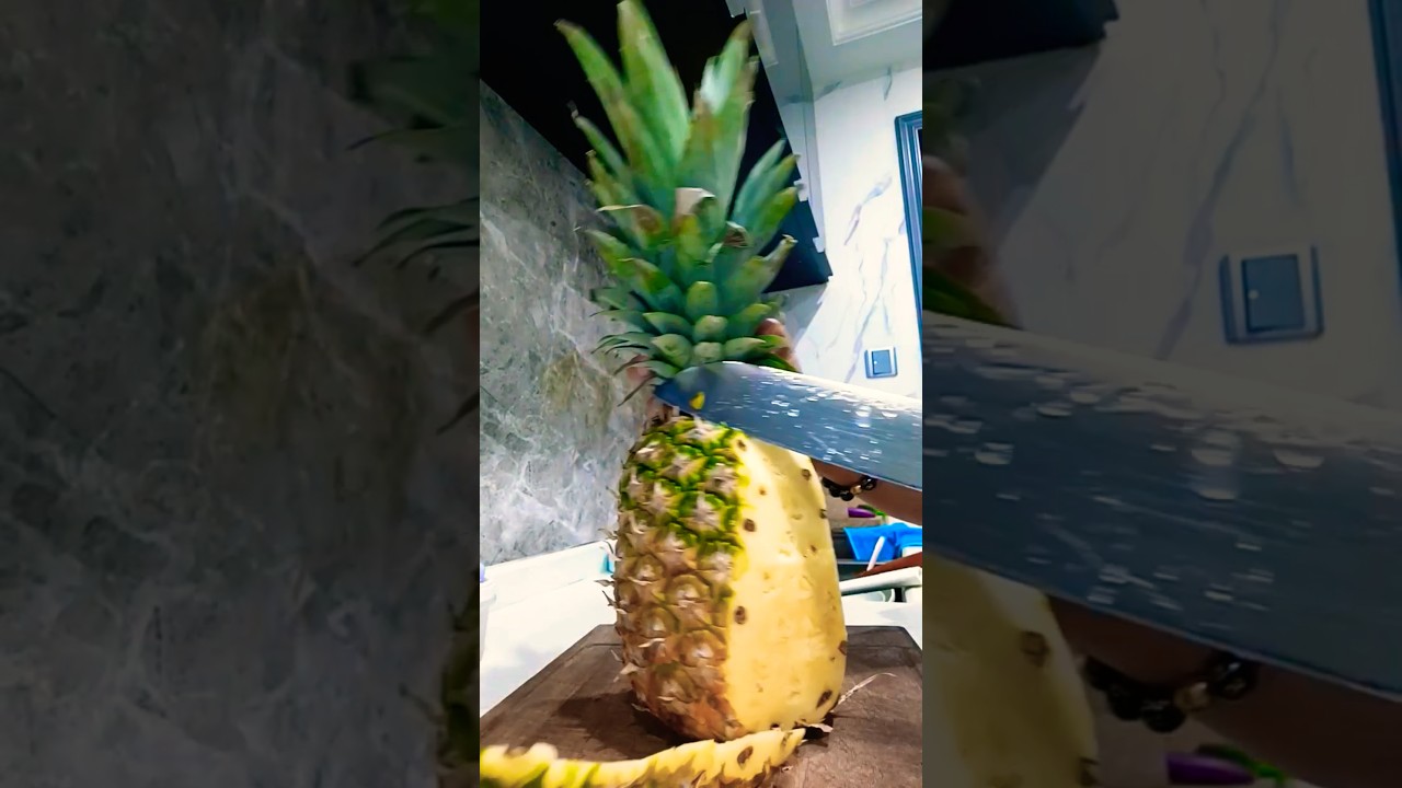 Peeling Pineapple Skills/ I'll Try to make it Perfect 😁#fruit #freestyle #everyone #shorts - YouTube