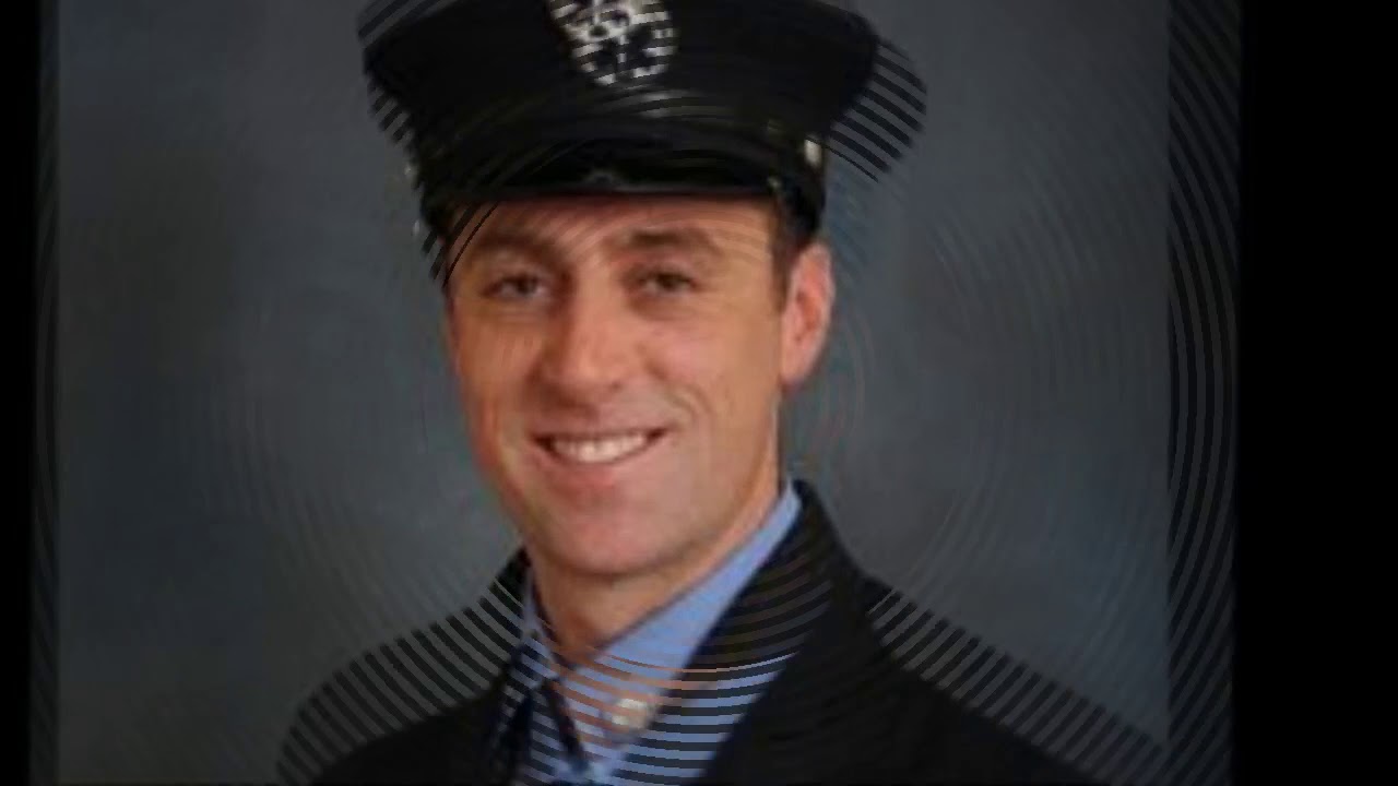 Paramedic Saves Victim From Freezing Water Then People Learn About ...