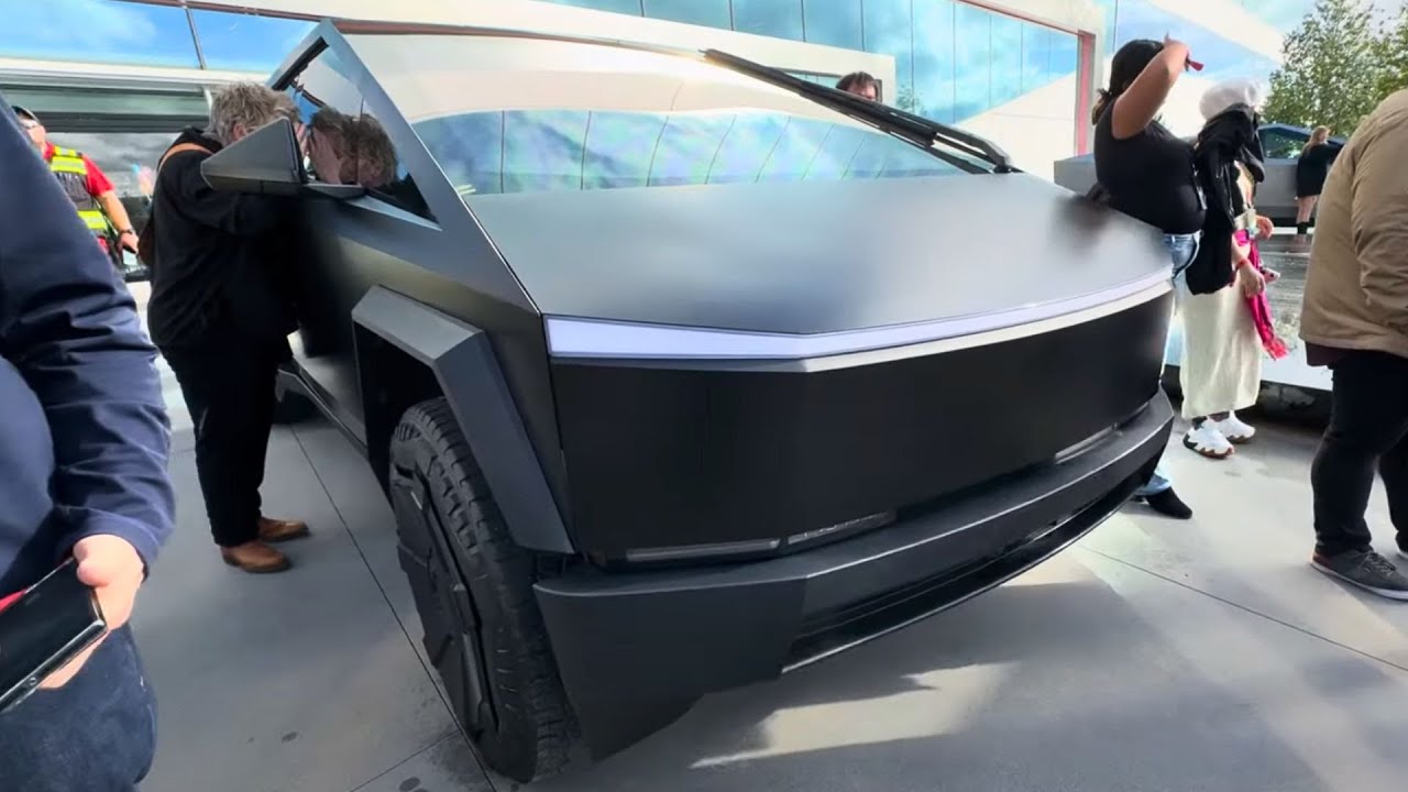 Tesla Cybertruck Up Close - YouTube
