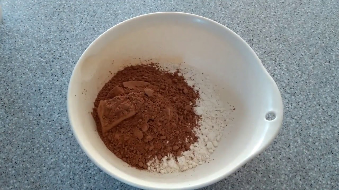 Basic Chocolate Cake! - YouTube