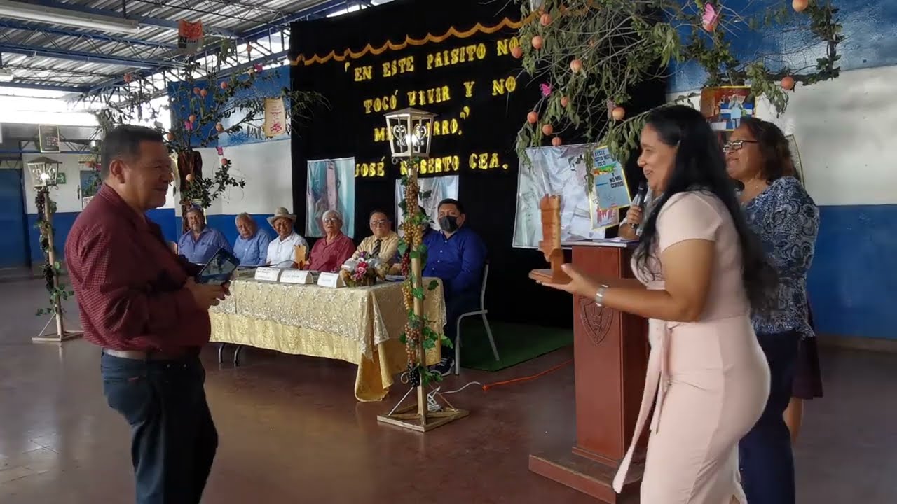 Inauguracion del mural 8 dedicado al escritor y poeta JOSE ROBERTO CEA ...