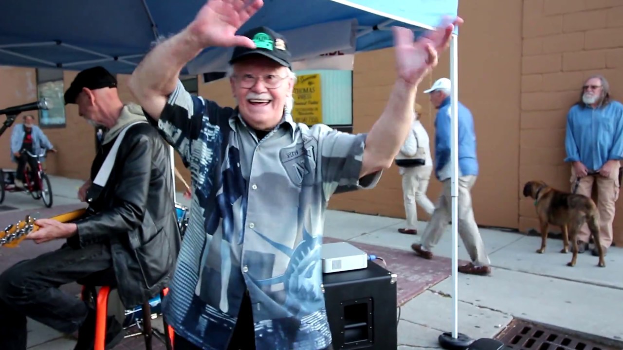 Robert Allen Jr. @ Friday Night Live | Waukesha, Wisconsin - YouTube