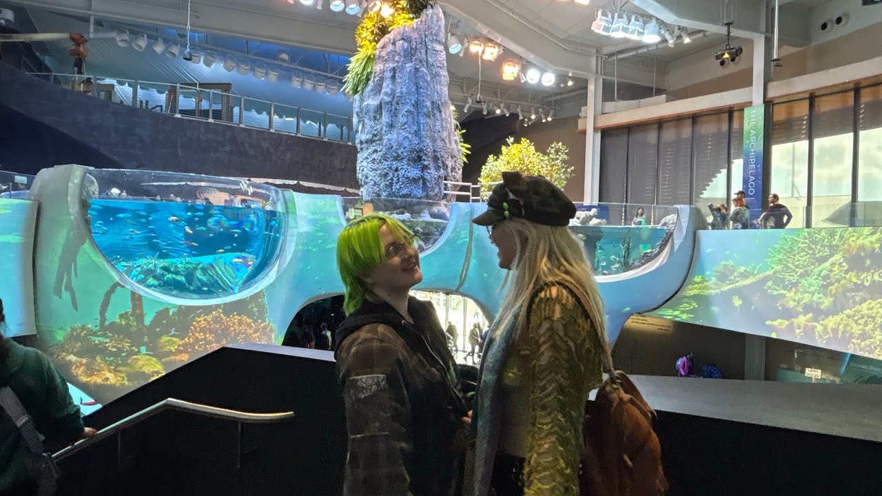 SPROUTED TOUR 🌱 Seattle + Aquarium - YouTube