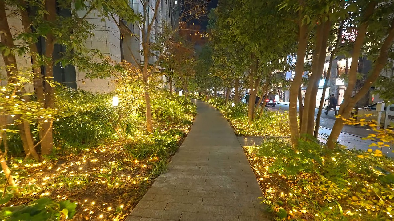 4K・ Tokyo Minato Christmas lights walk - Azabudai Hills and Tokyo tower ...