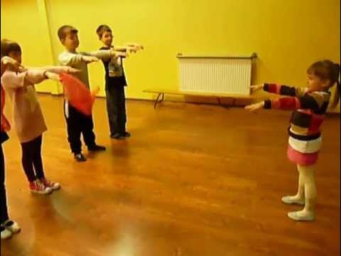Chuchuua, pląs dla dzieci - YouTube