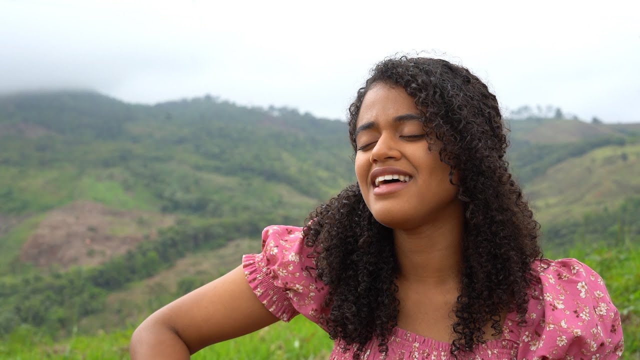 Un día a la vez - Michelle Matius - YouTube