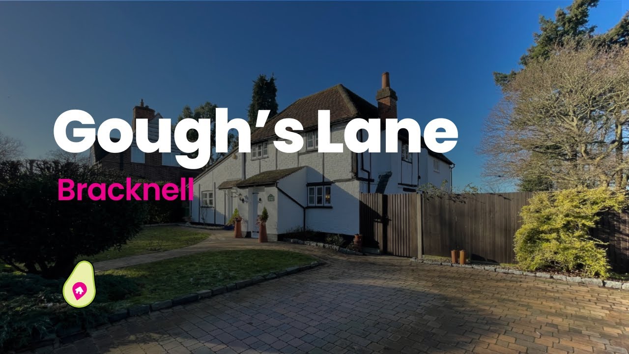 Touring this Grade 2 Listed Detached Cottage with a Swimming Pool - YouTube