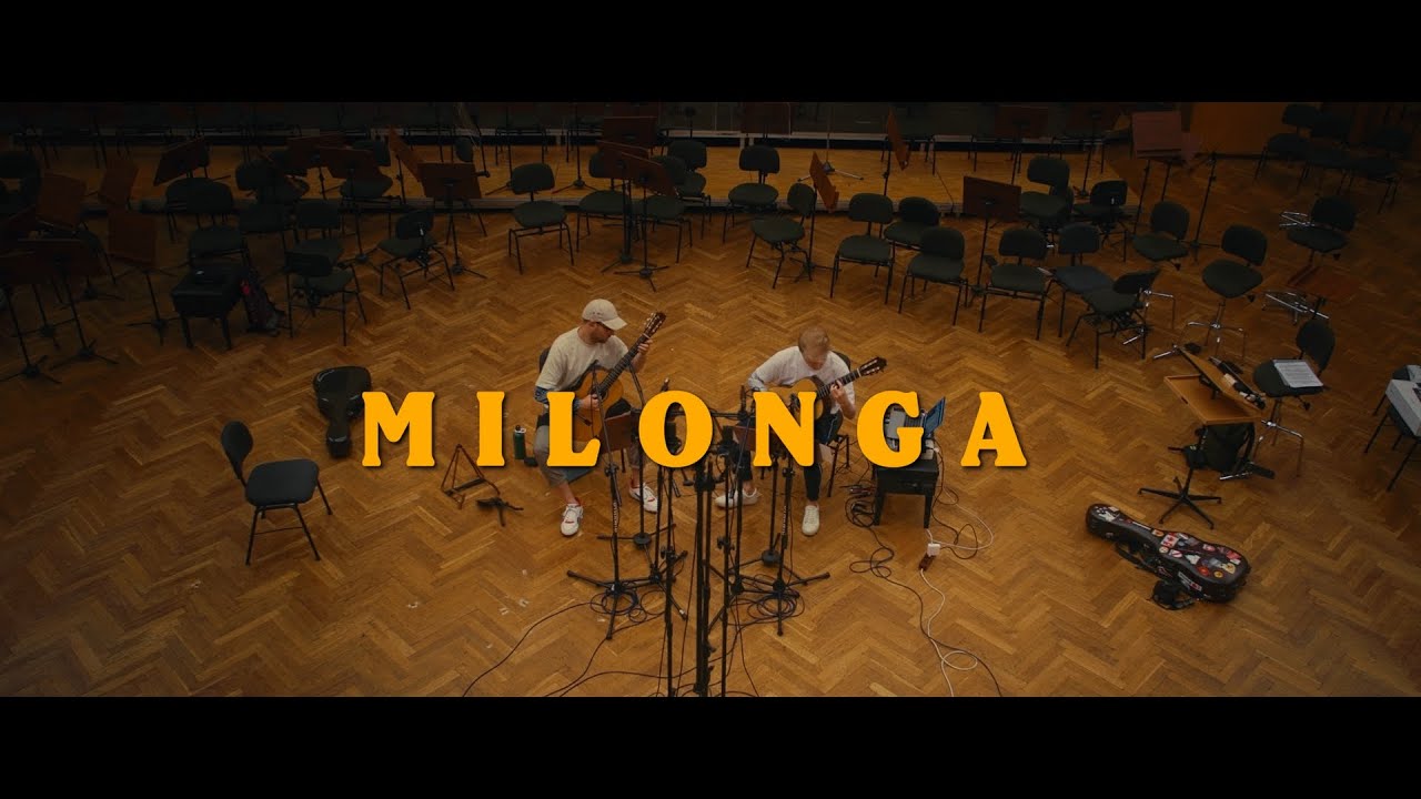 Adam Woch & Robert Guzik - Milonga (J. Cardoso) - YouTube