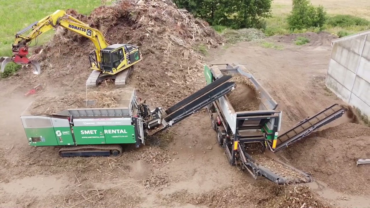 Shredding Green Waste | Komatsu 210 & Cat 966M & Komptech Crambo 5200 ...