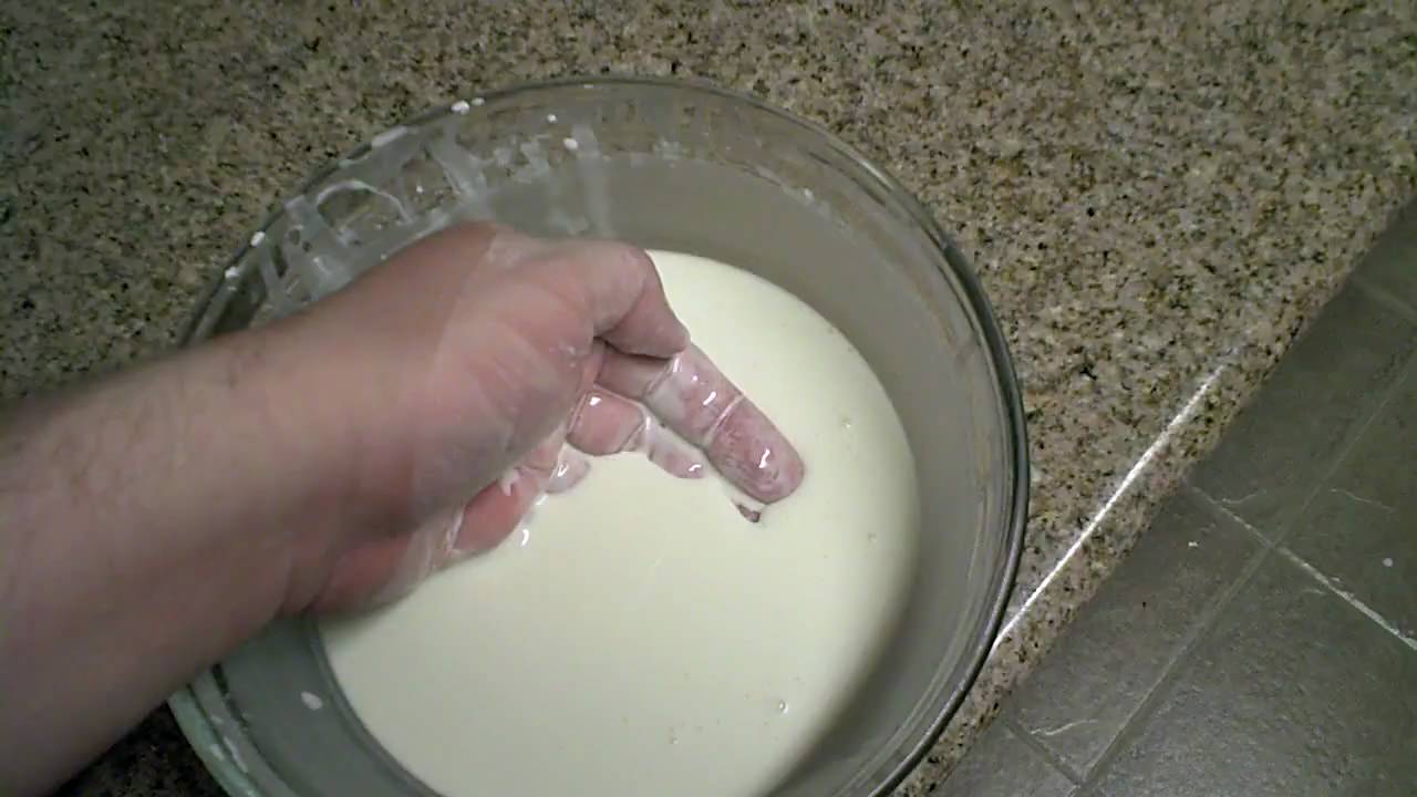 Oobleck, or Non-Newtonian Fluid, in HD - YouTube