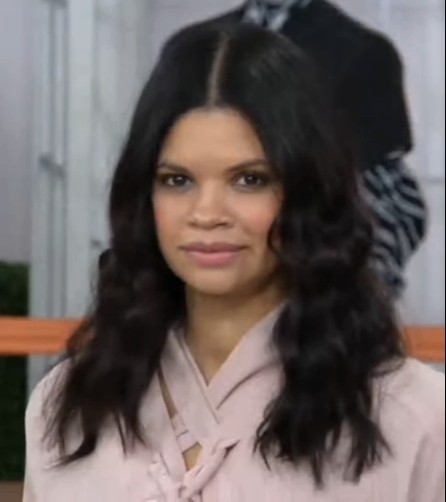 QVC model Michelle modeling jeans 2100 - YouTube