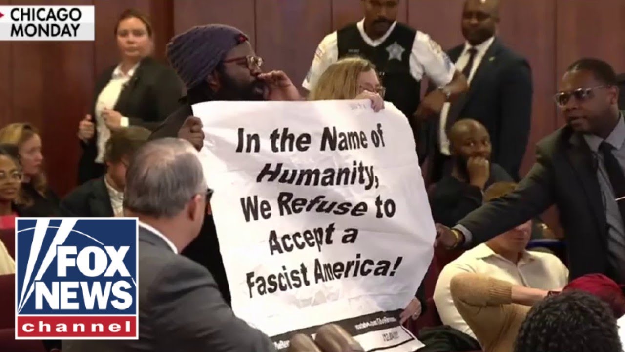 Chicago city meeting EXPLODES into 'total chaos' - YouTube