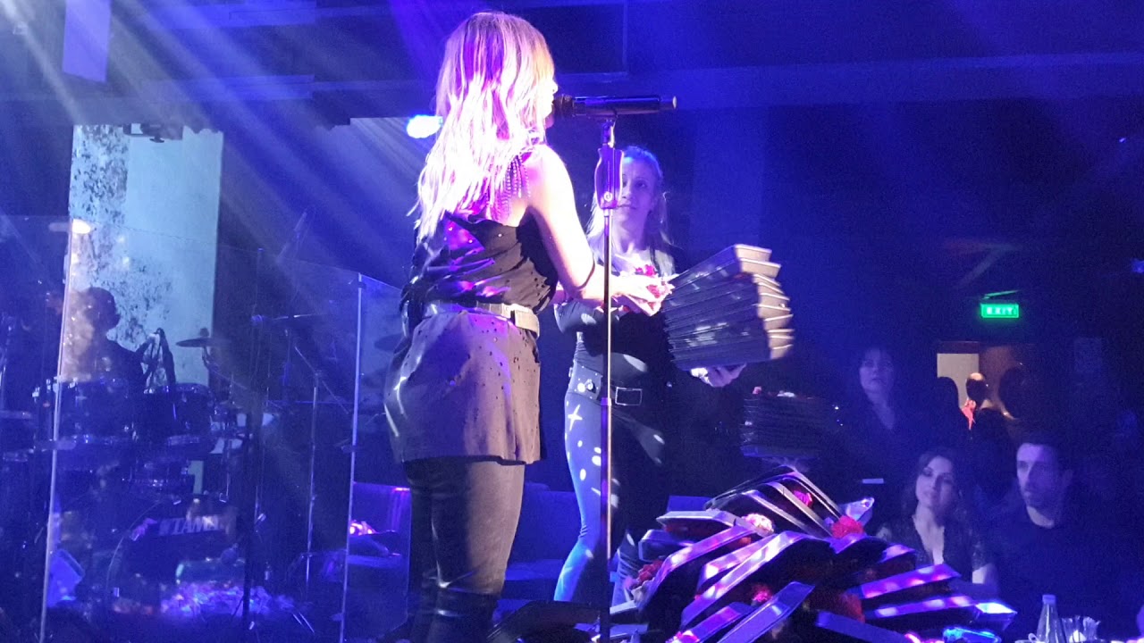 Σου τ'ορκιζομαι.....Πεγκυ Ζήνα live στο Φως - YouTube