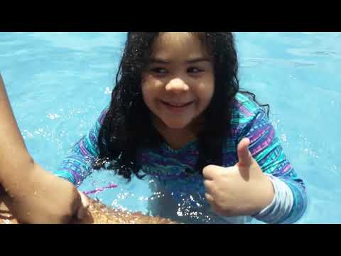 TOMANDO BANHO DE PISCINA NA CASA DA MINHA TIA | MARIANA SILVA