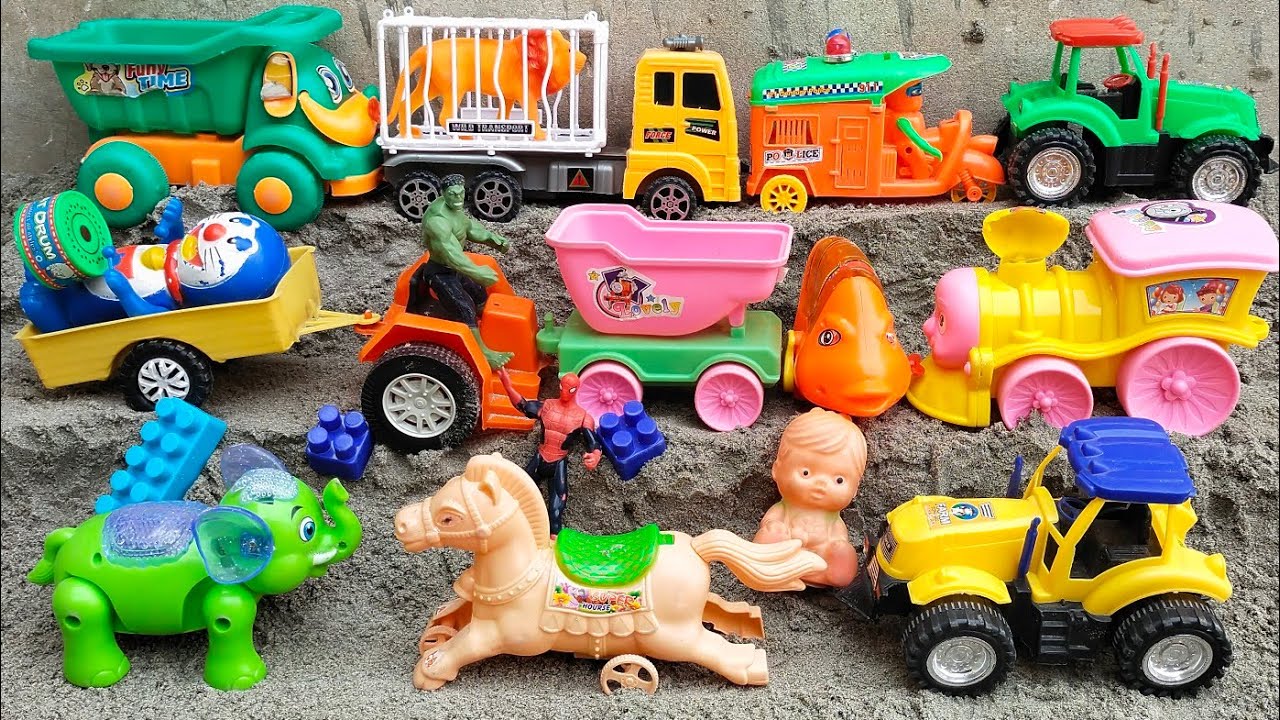 Rusi Tractor Ne Train wale Chitra ko Dhakka Lagaya Aur Train Kalti ho ...