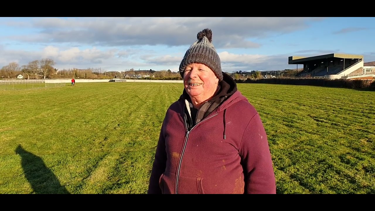 In conversation with Martin Bracker O Regan at Ballybeggan Park Tralee ...