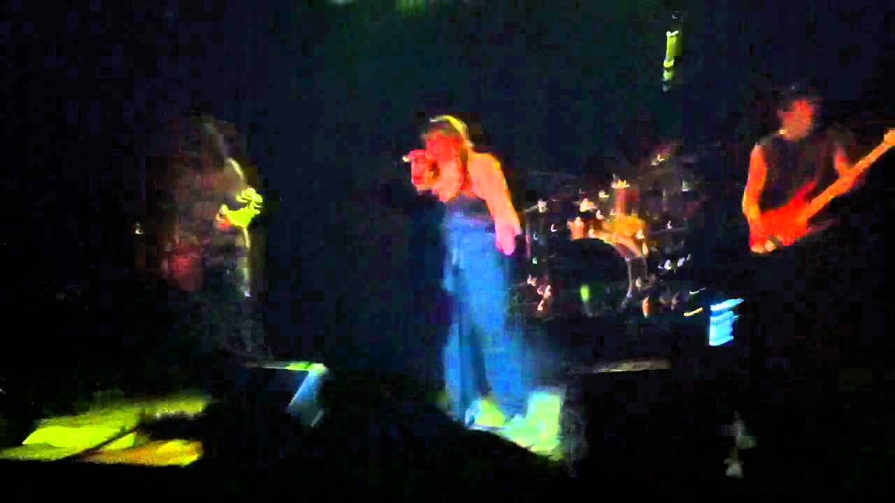 Mickey and the Goodfellas "Lorraine" à la Scène Bastille - YouTube