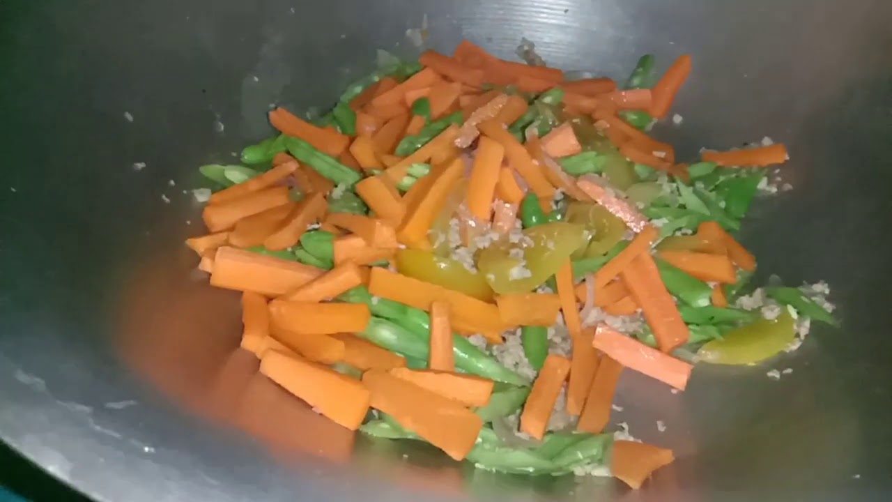 REPOLYO, CARROTS &BAGUIO BEANS/WITH GINILING NA BABOY - YouTube