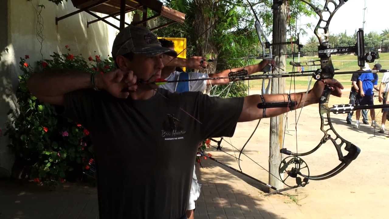 Archery target shooting 70 meter distance - YouTube