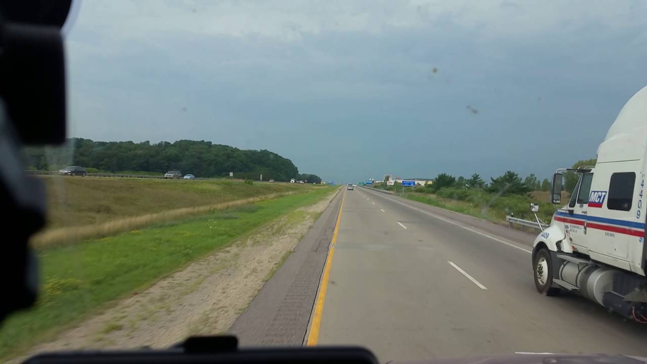 Wisconsin Dells drive by - YouTube