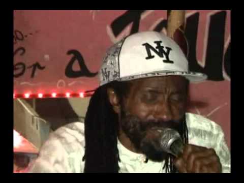 Taz Major ft Delroy Melody It's Midnight - YouTube