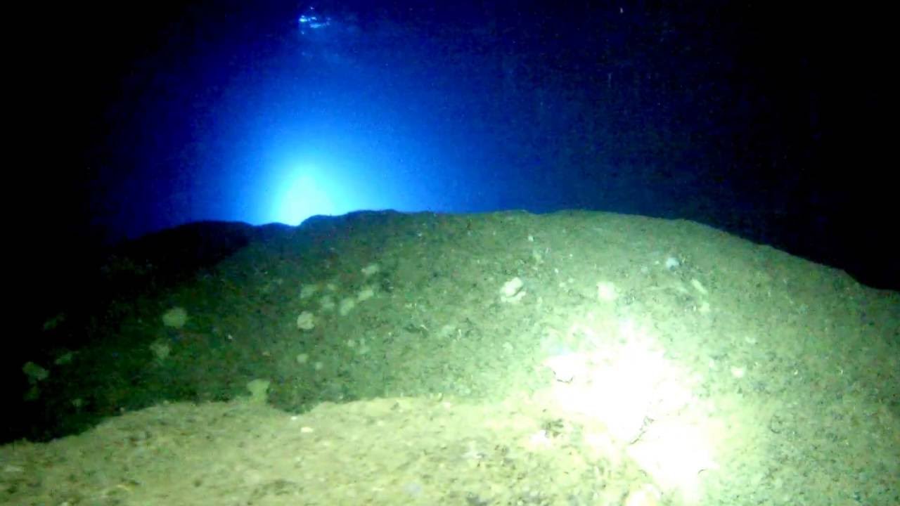 Diving crete: elephant cave - YouTube