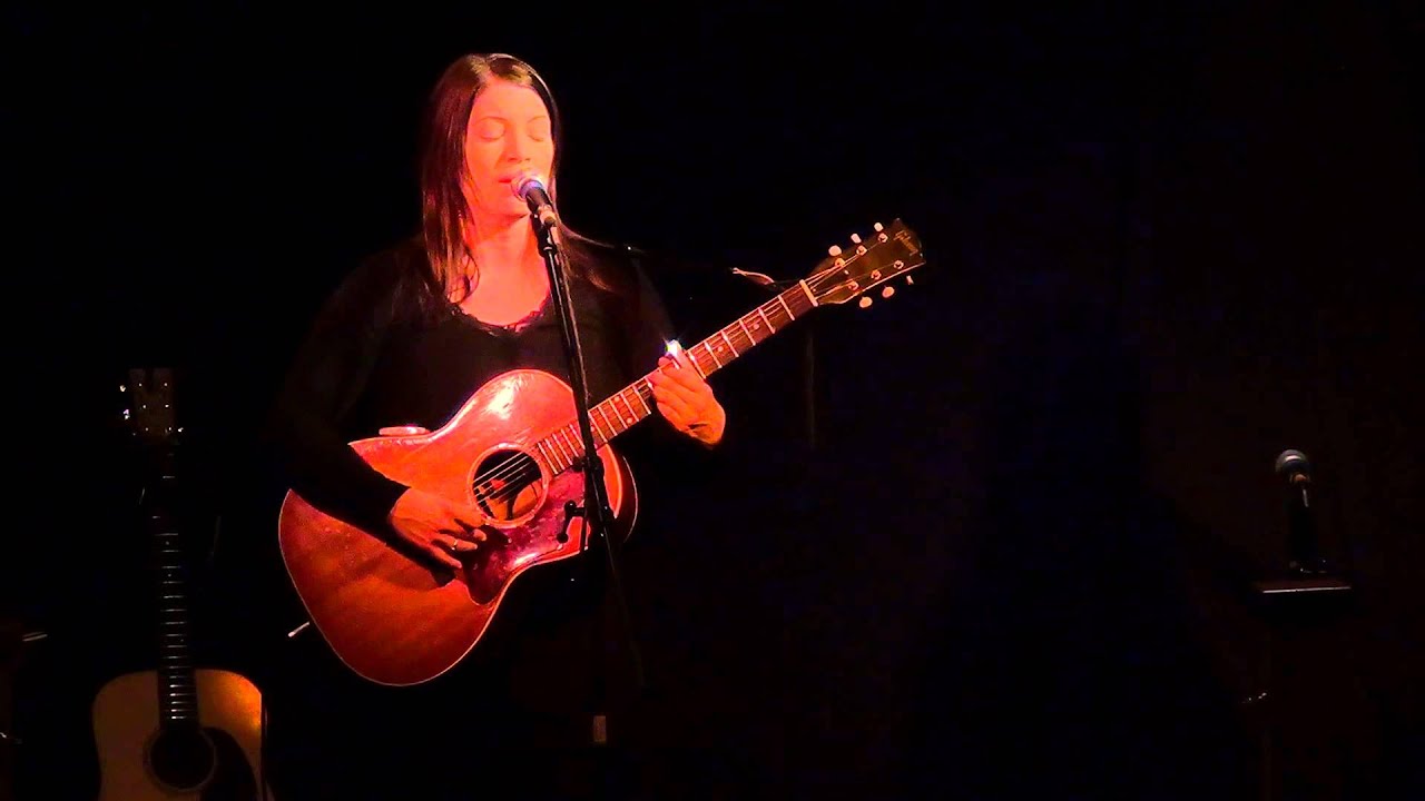 Edwina Hayes@Moonbeams March Folk Weekend 2014 - YouTube