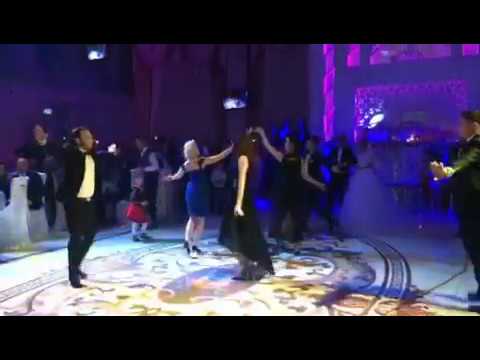 bey gelin ve dostlari flashmob miks reqs