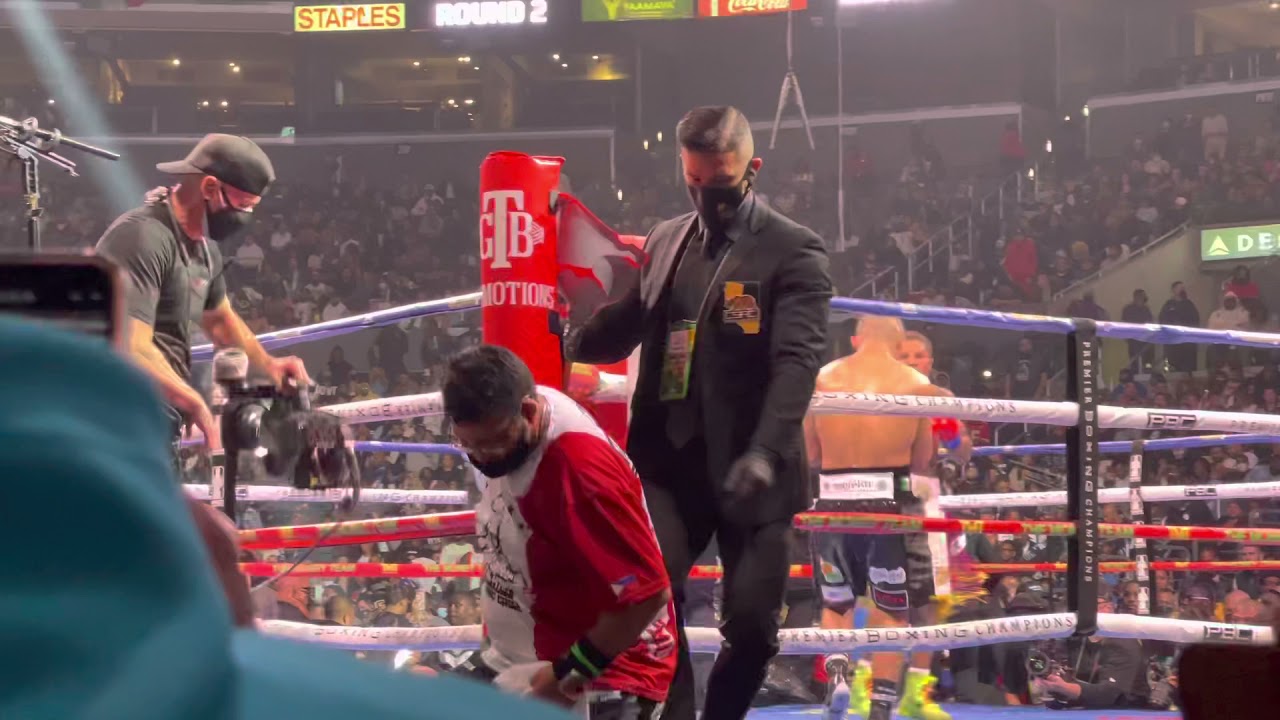 ISAAC PITBULL CRUZ VS GERVONTA TANK DAVIS RND 2 - YouTube