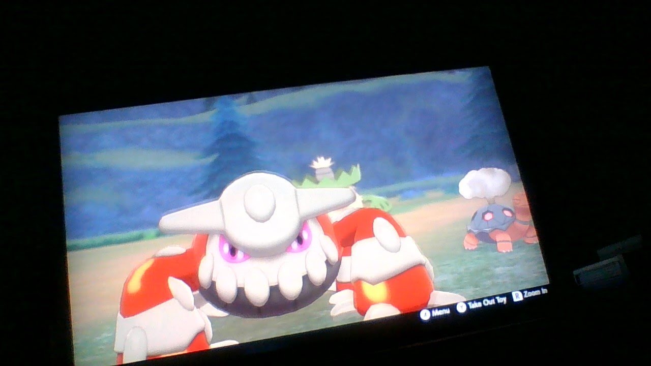 Shiny Heatran in Pokemon Sword and Shield! - YouTube