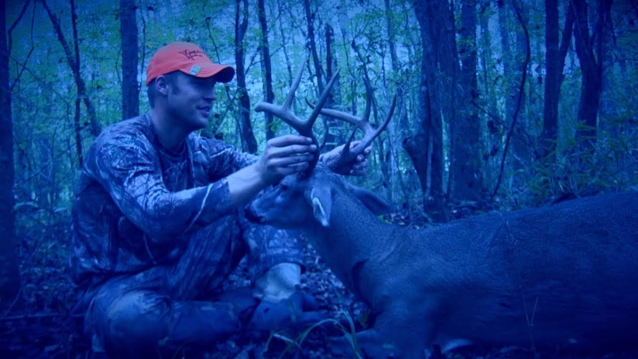 Big Bucks in South Carolina; 3 years, 3 bucks, Same Food Plot | S1E6 ...