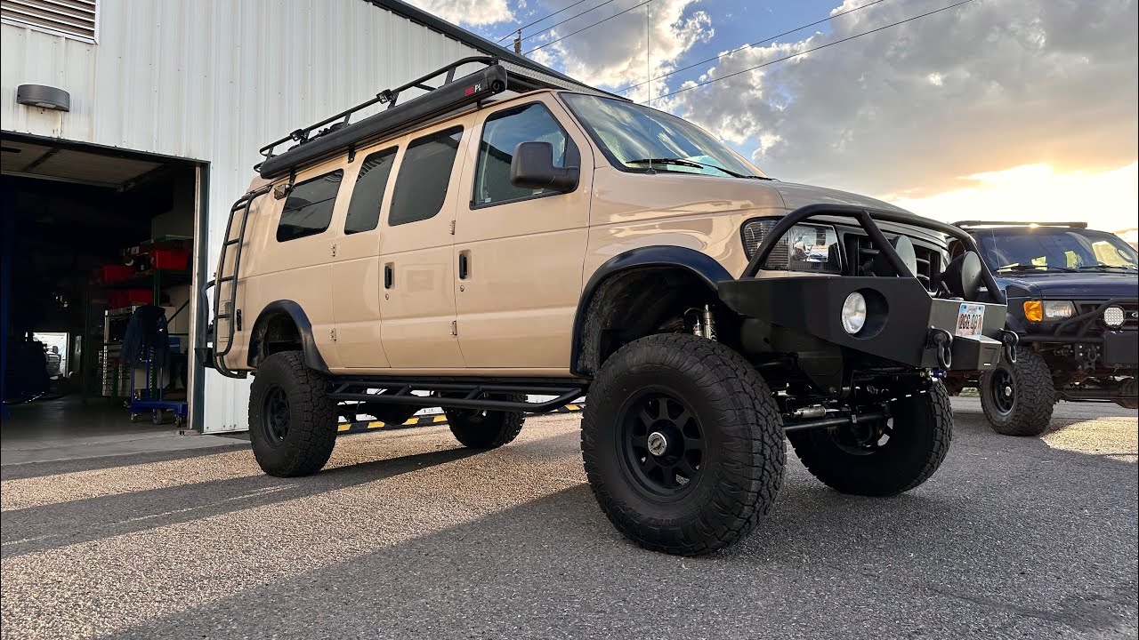 2006 Sportsmobile Classic resto-mod! - YouTube