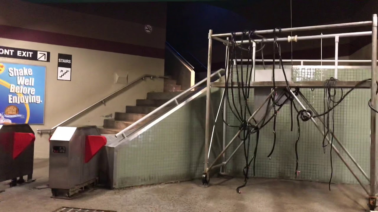 Universal Studios Hollywood. Earthquake - YouTube