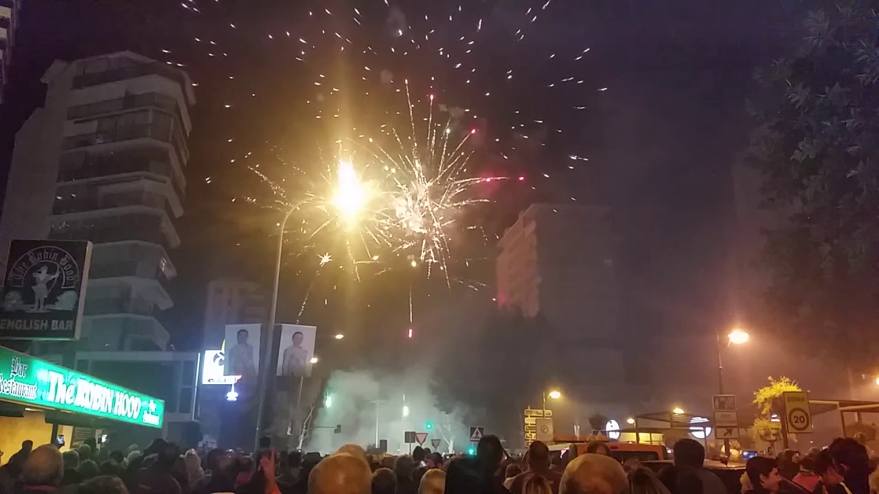 More mad fireworks in Benidorm tonight! - YouTube