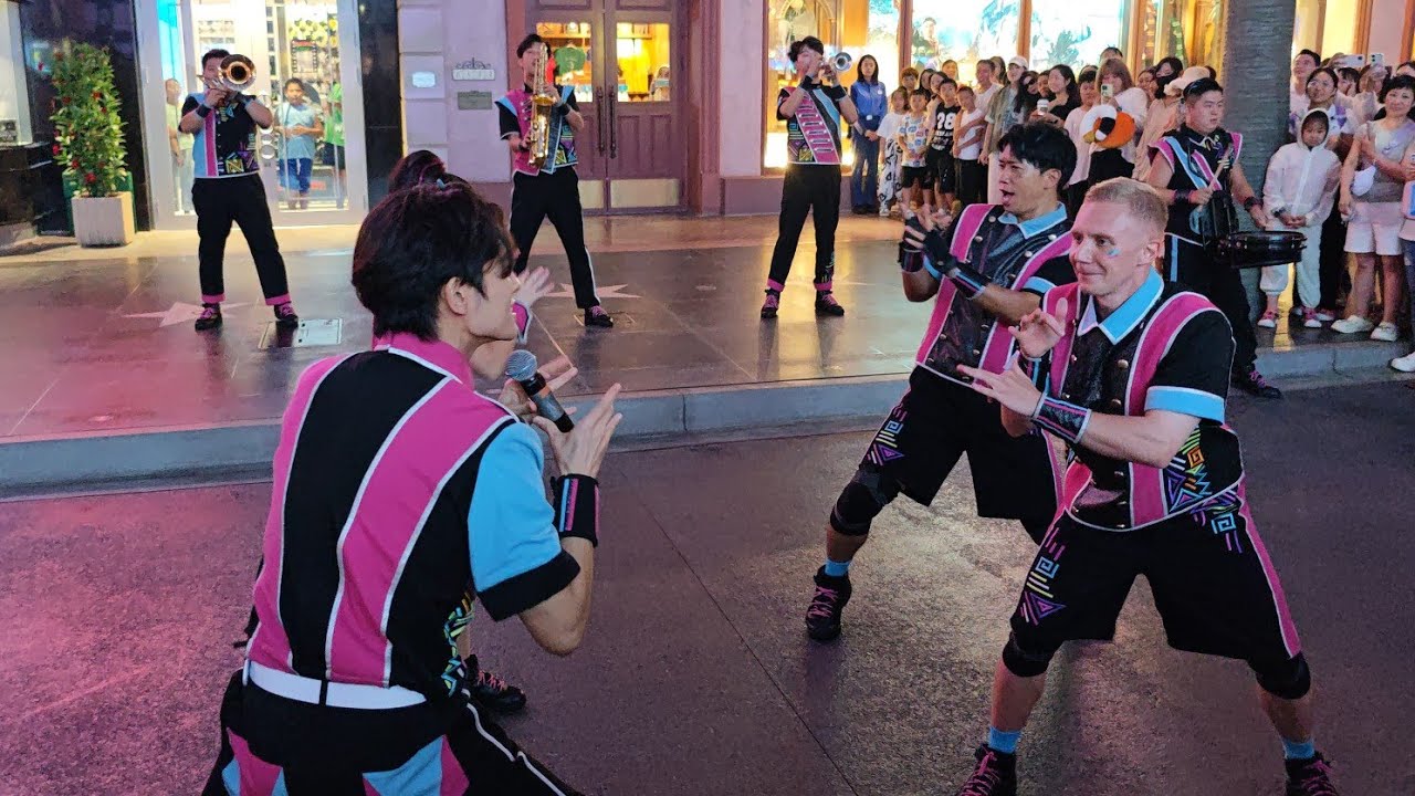 Universal's Halftime Show in Universal Studios Beijing 北京ユニバー ユニバーサル ...