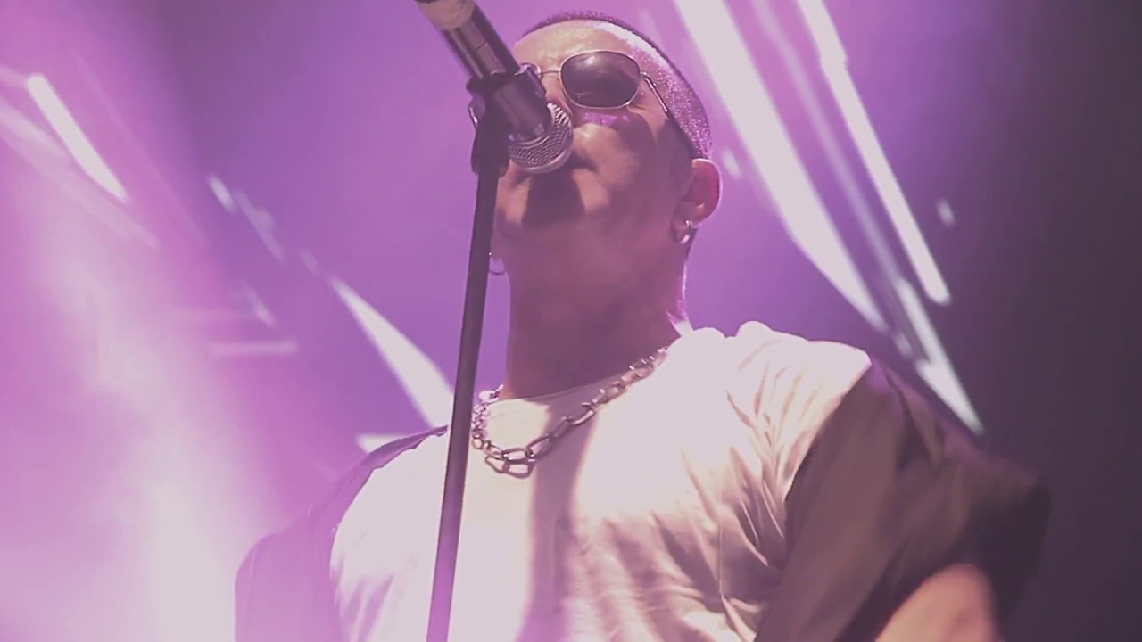 FRANCO RICCIARDI "NEW MEDLEY" LIVE TRENTOLA DUECENTA 16/05/17 - YouTube